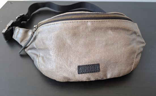Superdry pederuša