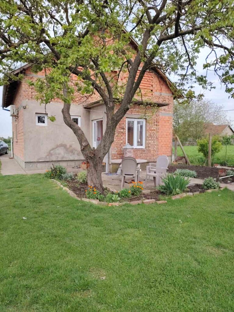 Kuća u Bačincima pored Šida