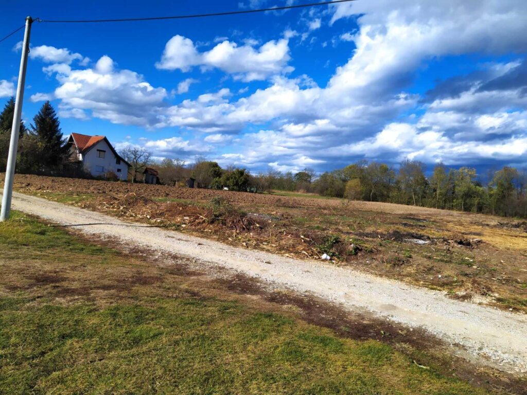 Plac na prodaju Cacak-Mojsinje