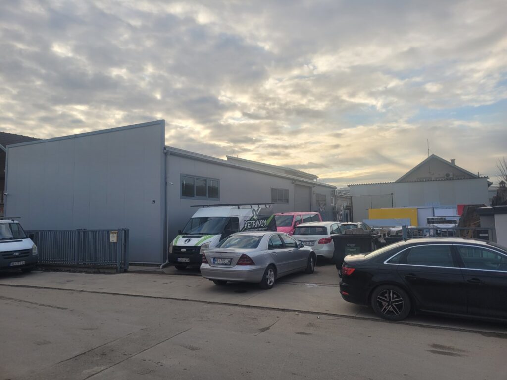 Hala 750m2 Novi Sad
