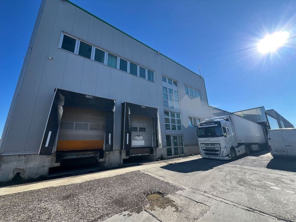 Hlađeni skladišni prostor +4C i suvo skladište Pecinci-Simanovci