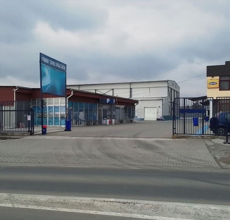 Izdaje se hala i kancelarijski prostor Cacak-Preljina