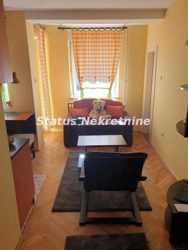 NAMEŠTENA GARSONJERA 22M2 KRALJEVIĆA MARKA, BLIZU STANICE, CENA 260EU 065-385-88-86