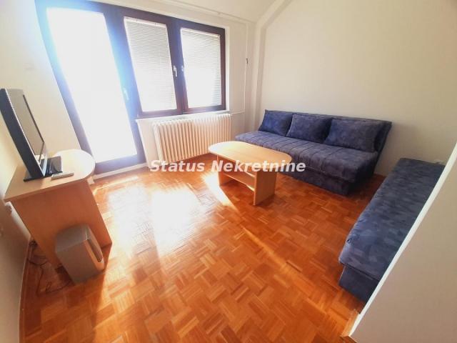 Jednosoban stan 33 m², Novo Naselje, Novi Sad, 4/5 sprat