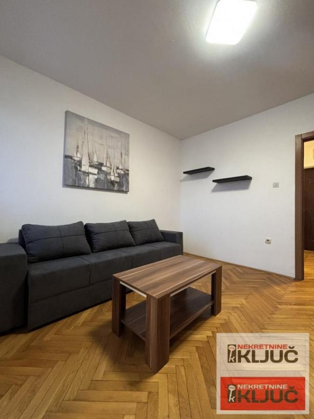 Odlicna garsonjera na Novom naselju