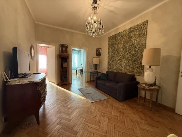 Terazije, Kralja Milana, 89 m2