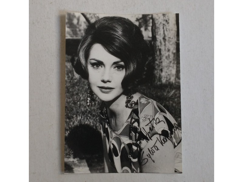 foto promo SILVA KOŠČIN Glumica - AUTOGRAM