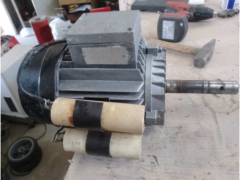 el. motor 220v 1,5 kw 2800 rpm