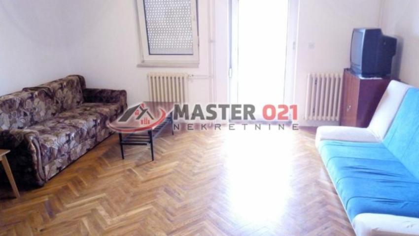 Nameštena veća garsonjera 32m2 - Novo Naselje