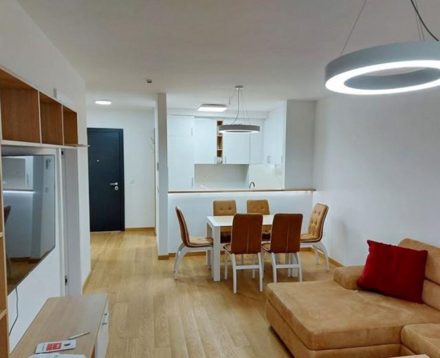 Stan 52m2, Novi Beograd, Blok 65