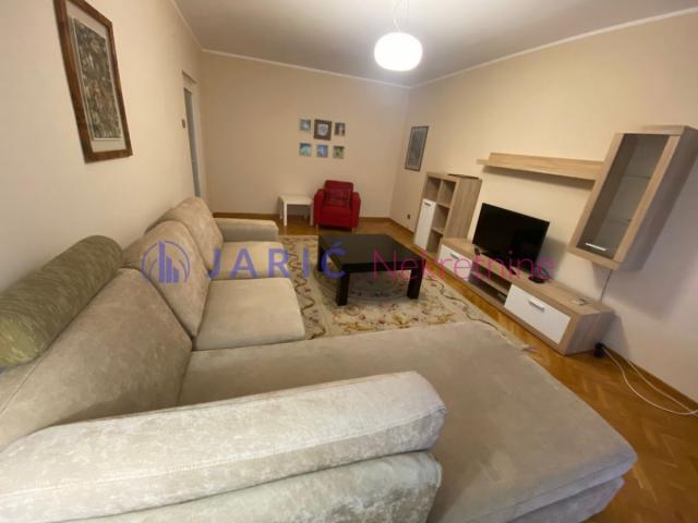 Hotel Jugoslavija | 78m² | Renoviran 3.0 kod Keja.