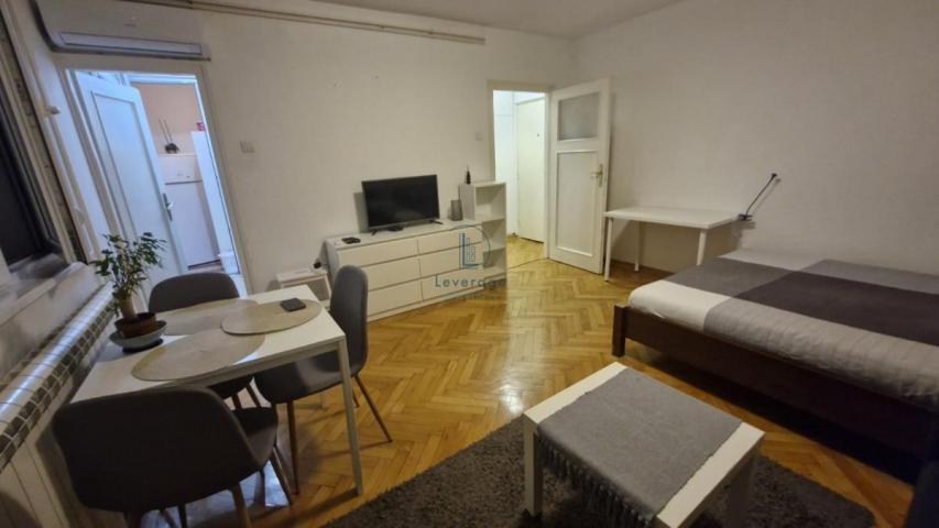 Vojvode Stepe, 36m2
