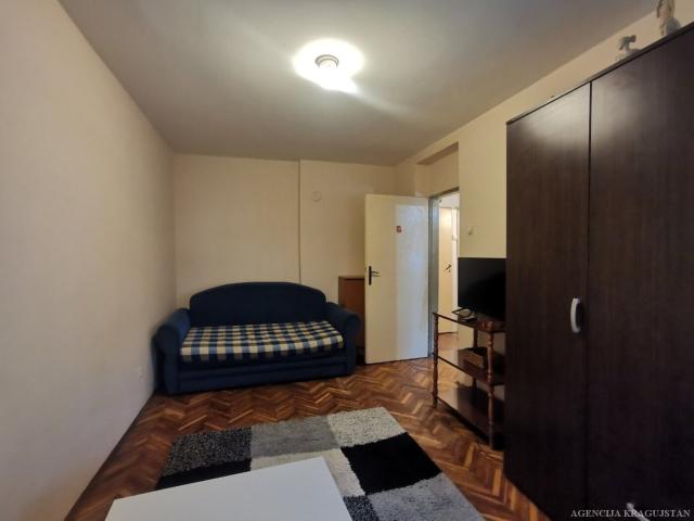 Izdavanje, Stan, 32m2 , Bubanj
