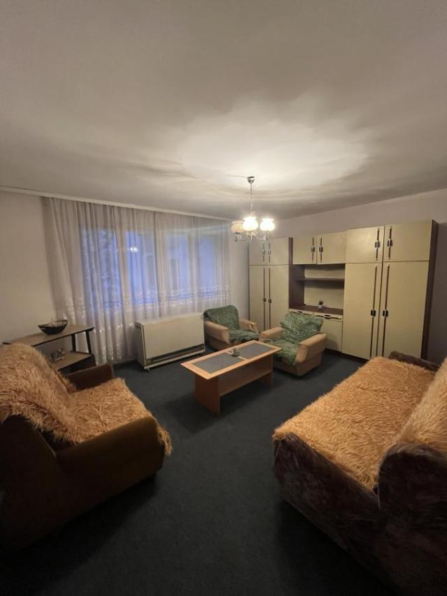 Namešten trosoban stan u Durlanu