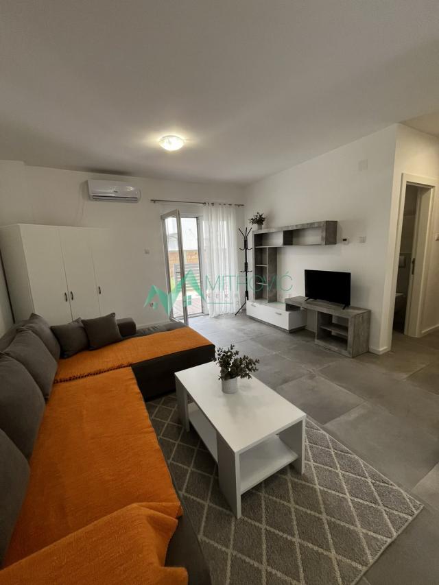 Izdavanje, Stan, 34m2 , Veternička rampa