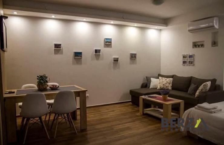 PRELEPA PET FRIENDLY GARSONJERA SA PARKING MESTOM - CENTAR