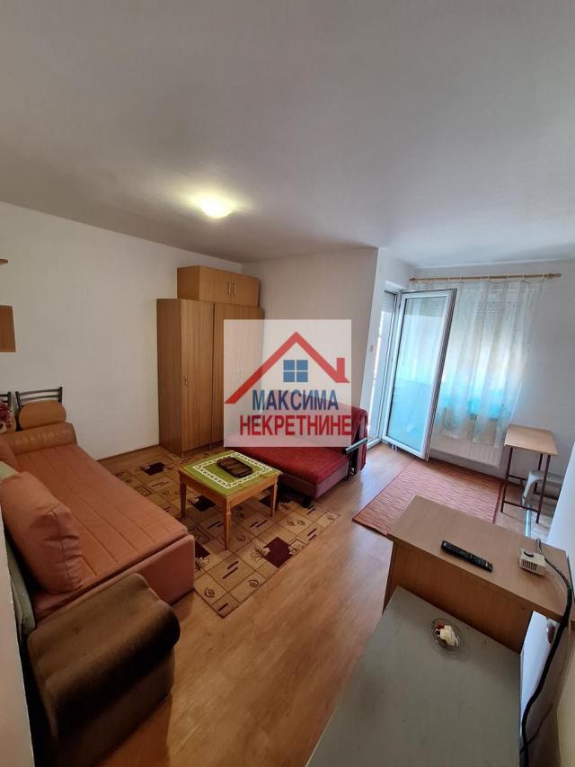 Izdavanje, Garsonjera, 25m2 , Telep