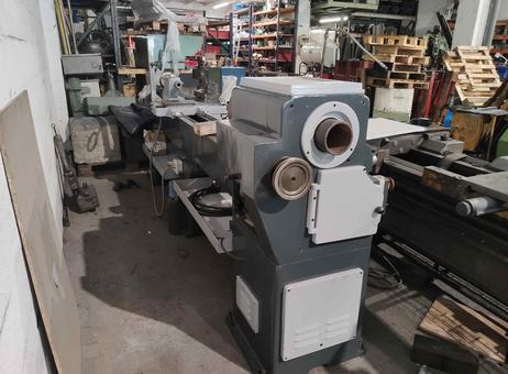 Paralelni strug Jashone M215Ex2000