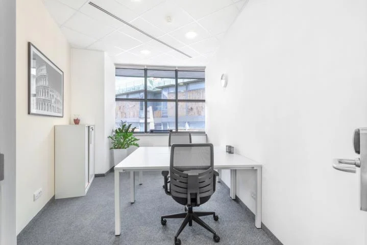 Privatne kancelarije za 1 osobu na lokaciji Regus Kneza Mihaila