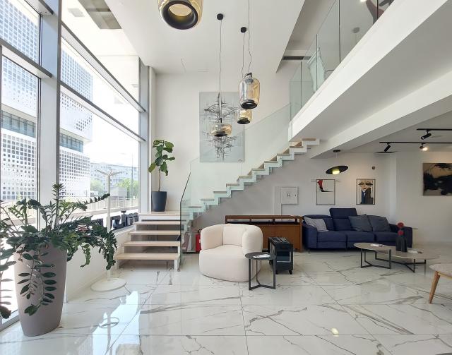 Lokal 198m2, Novi Beograd, YUBC