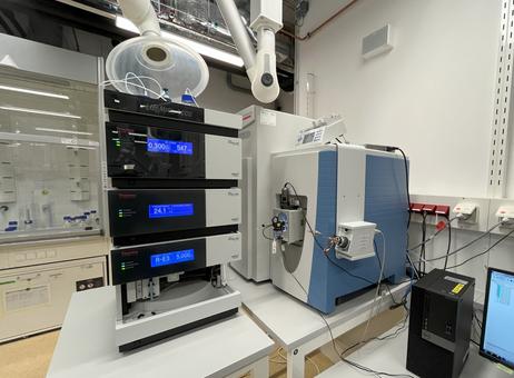 Spektrometar ThermoFisher Scientific Q Exactive Plus