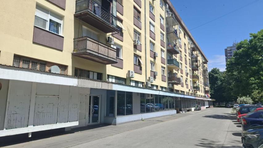 Poslovni prostor 170m blizu Ž. Stanice