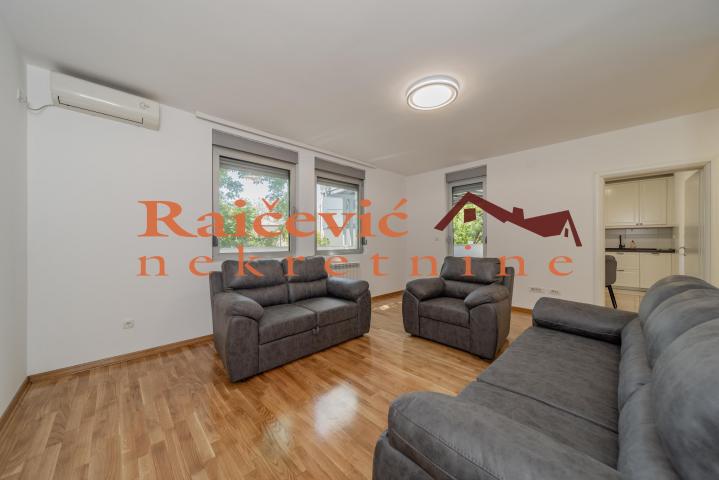 VOZDOVAC VOZDOVAC 117m2 , T ,1000e