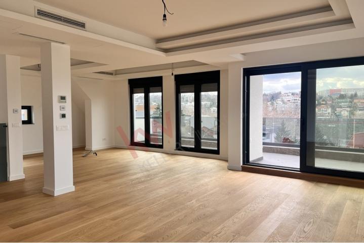 Poslovni prostor u centru Voždovca, Koste Jovanovića, 173,59m2 + 3 garažna mesta