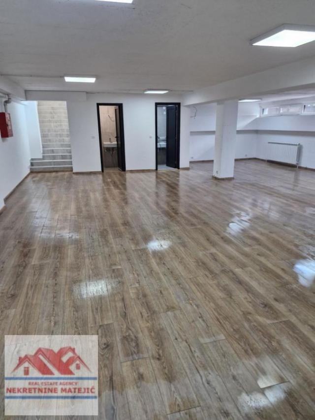 IZDAVANJE-POSLOVNI PROSTOR 310M2, PRIZEMLJE, EXTRA ZONA, GAS--2000 E MESEČNO