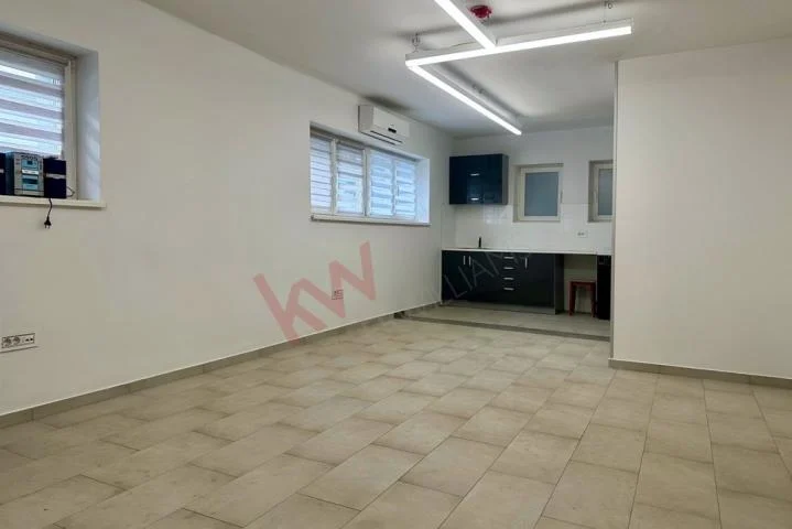 Poslovni prostor, Crveni Krst, Timočka