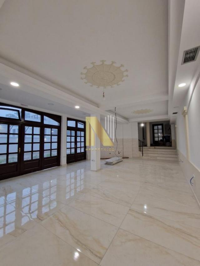 Sjajan poslovni prostor. idealan za IT kompanije - Adamovićevo naselje 1000 m2