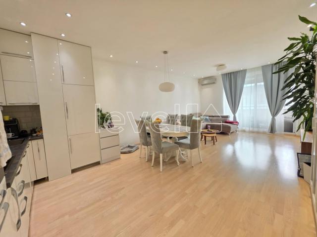 NOVI SAD - SAJAM - 97.00 m2