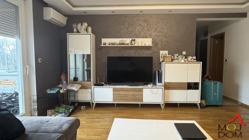 NOVI SAD - SAJAM - TROSOBAN STAN - 69 m2 - 221,450€