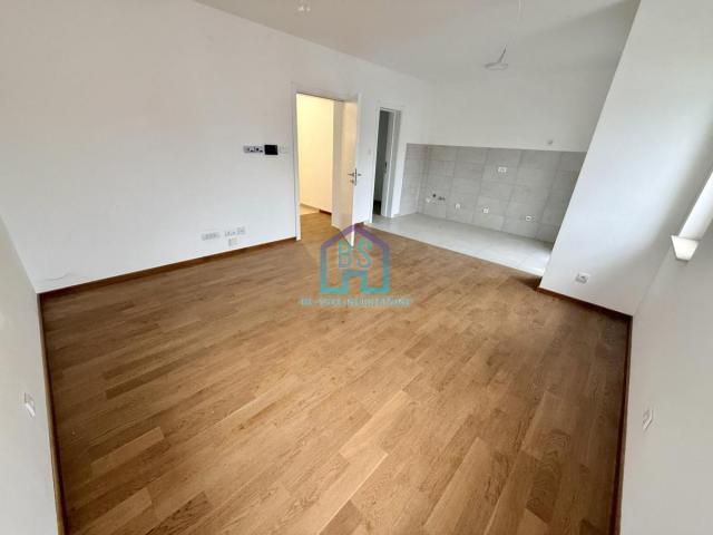Jednoiposoban stan 48 m² sa PDV-om- 1. sprat