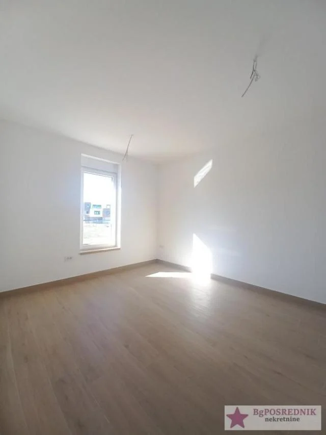Novi Sad, Petrovaradin, Mišeluk 4, 205m2