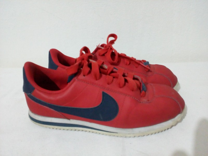 Original NIKE PATIKE br.39-24,5