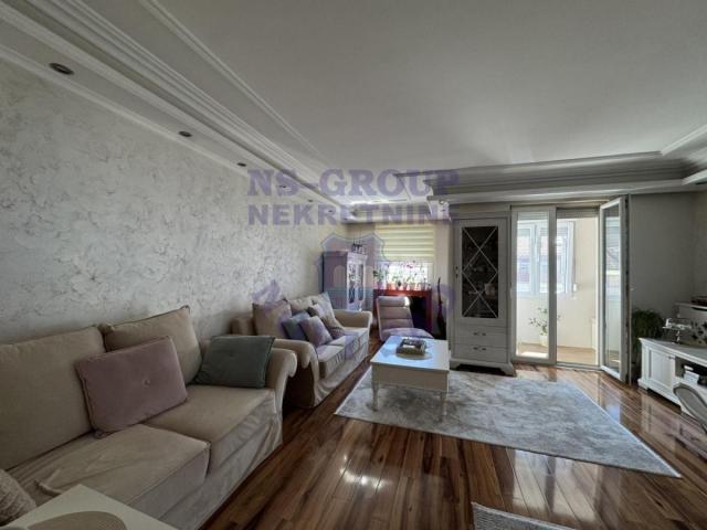 Cetvorosoban triplex, Cara Dusana 78m2