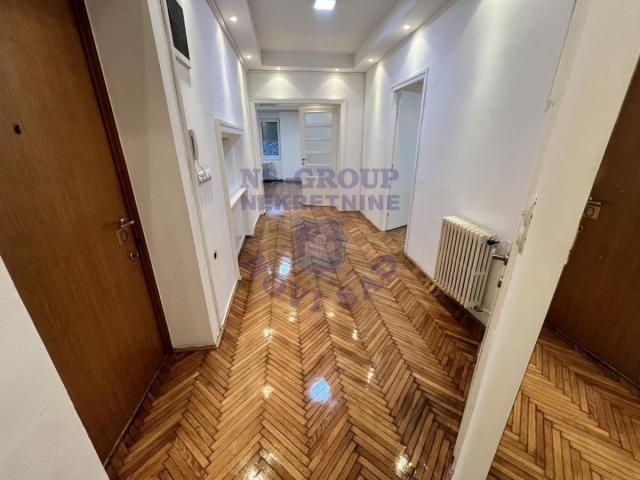 Na prodaju kompletno renovirana zgrada u samom centru Novog Sada
