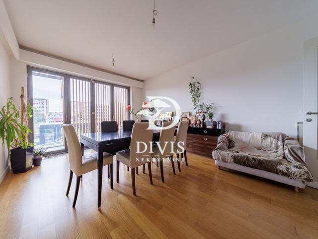 Omladinskih brigada , West 65 90m²