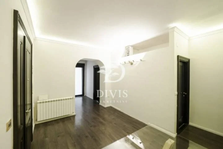 Prodajemo odličan dvoiposoban stan, 62m2, Gospodar Jovanova