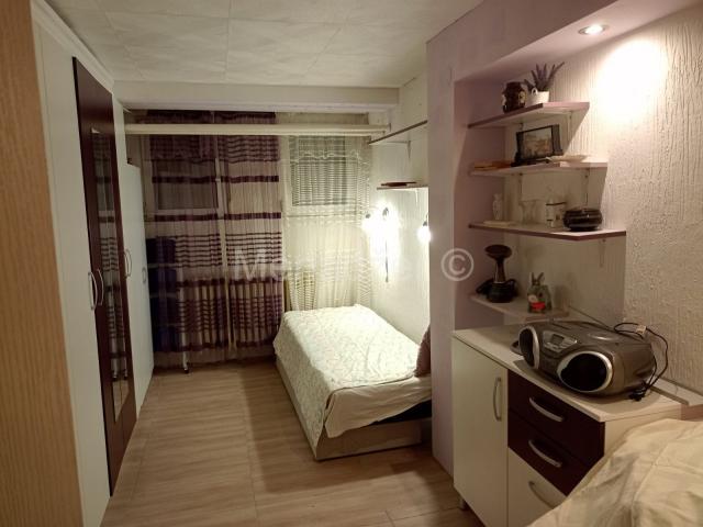 Stari Merkator, Aleksinackih Rudara, 2.0 41m2, Sut/4, uknjizeno