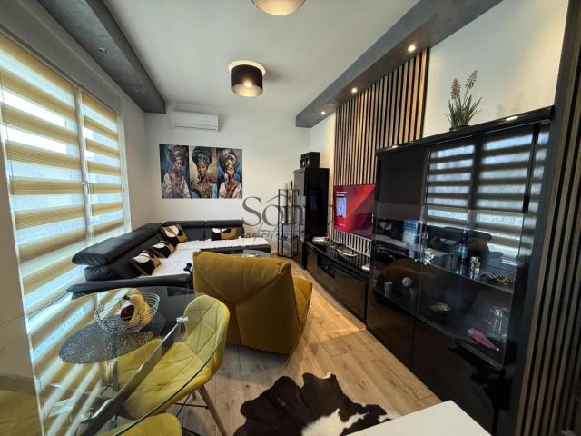 KOMPLETNO NAMEŠTEN - dvosoban 46m2 - Centar