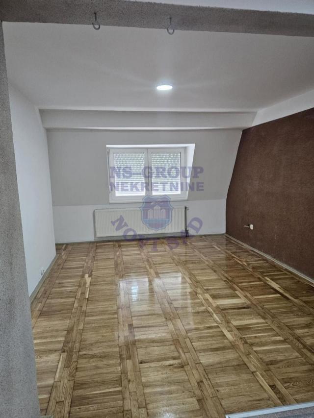 Četvorosoban stan u Bačkoj Palanci, 85m2