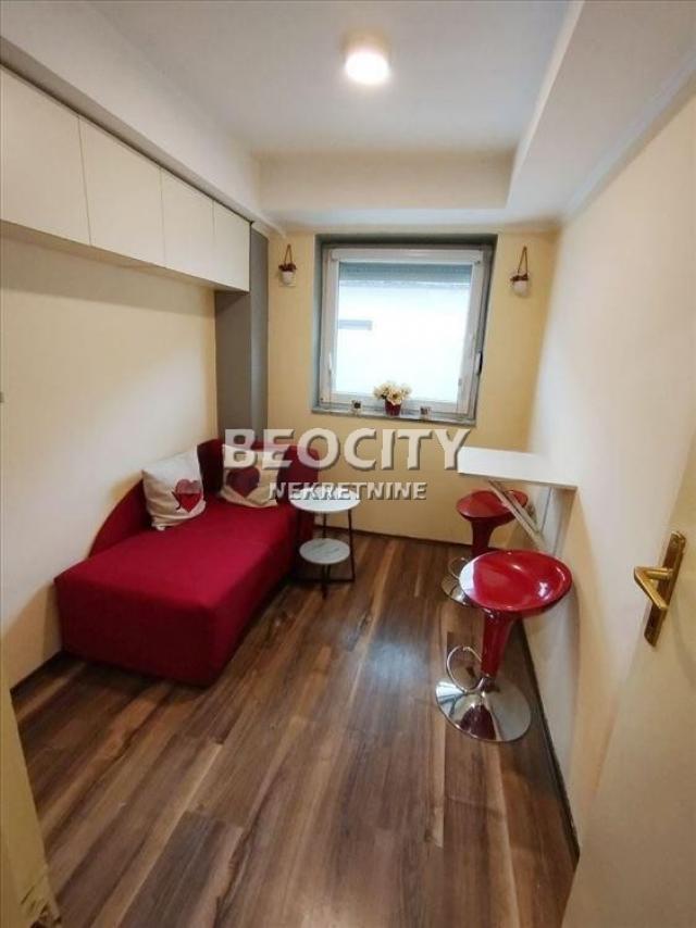 Novi Sad, Centar, Arse Teodorovića, 2.0, 22m2, 66000EUR