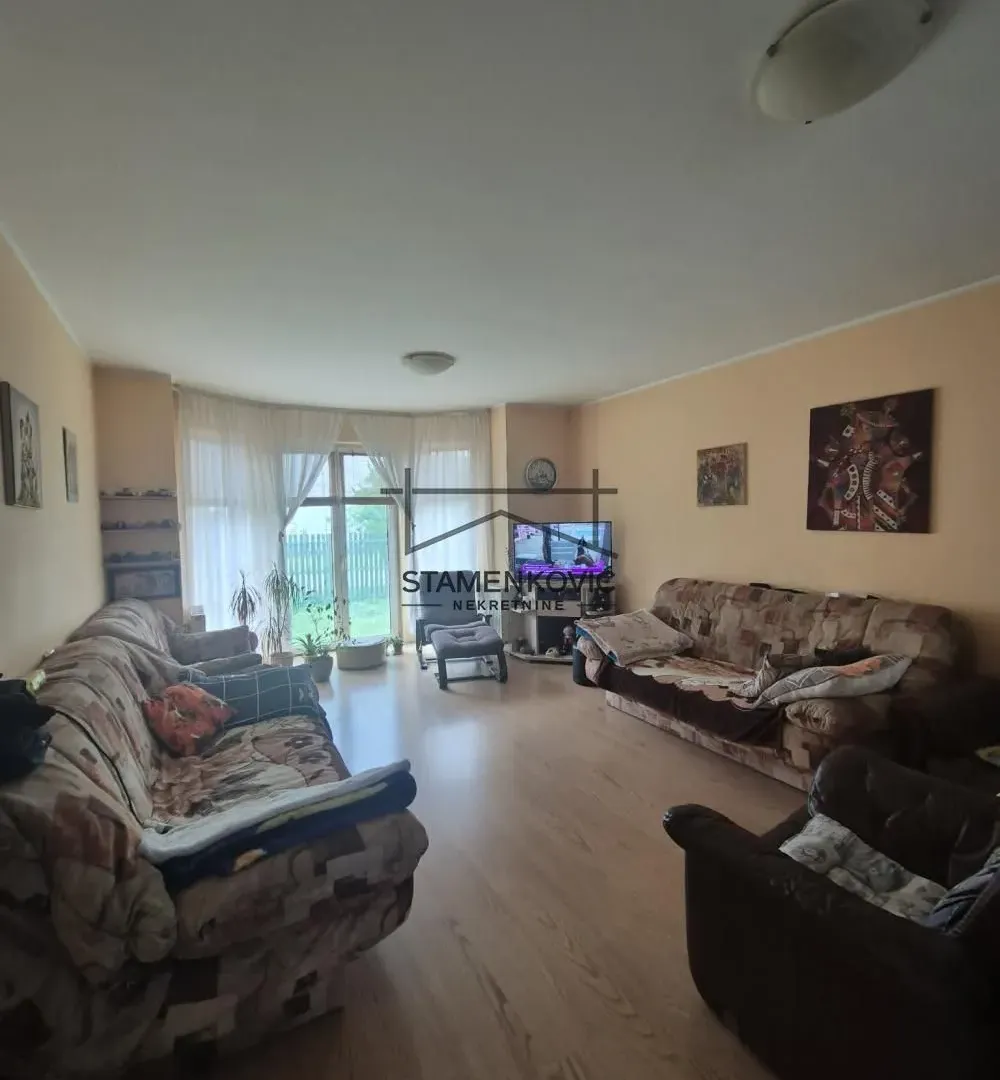 Prodaja, kuća, 160m², Futog, Novi Sad Sve Podlokacije