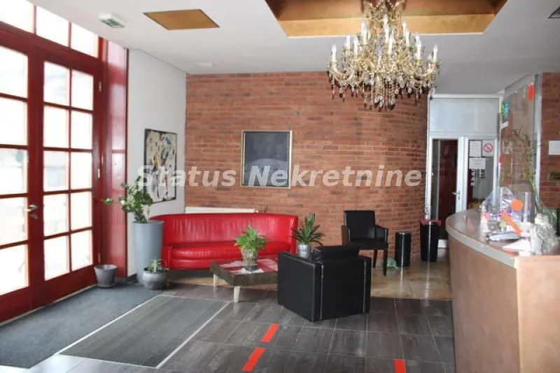 Prodaja, ugostiteljski objekat, 1150m², Kopaonik, Srbija