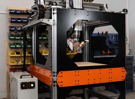 Petosni CNC obradni centar za drvo ООО «Модульная механика при МГТУ им. Н. Э. Баумана» RMTE-560Z