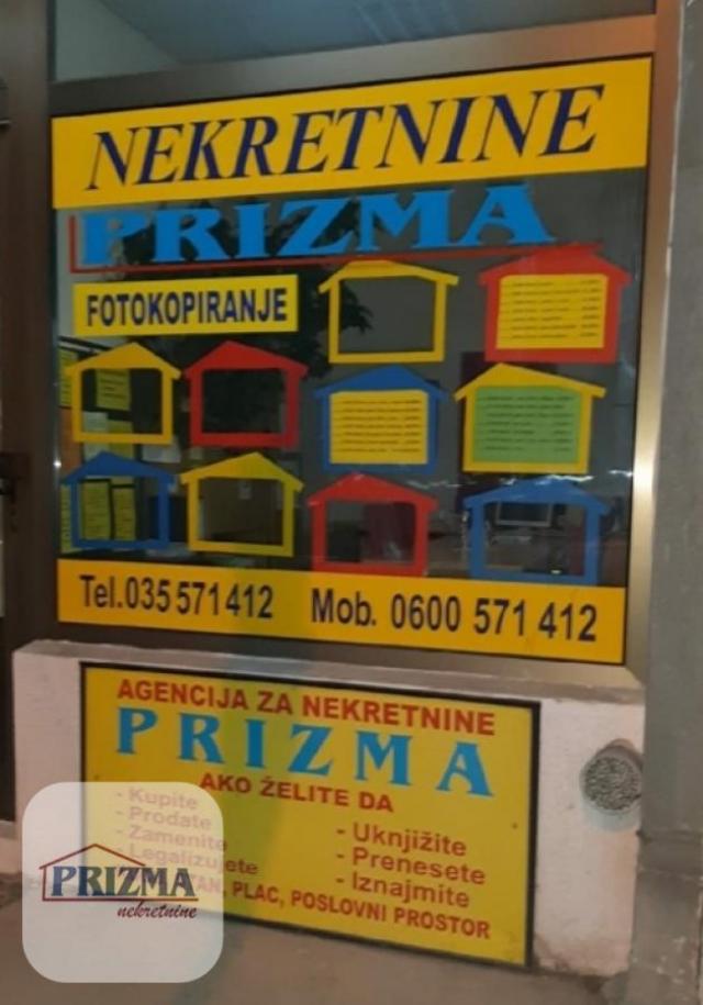 Luks novi stan u centru Paraćina
