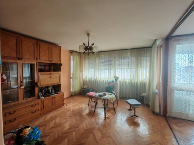 Troiposoban Stan Dom zdravlja
