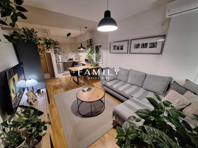 Trosoban stan 60m² | Square Garden | Uknjižen, bez tereta | 3. sprat